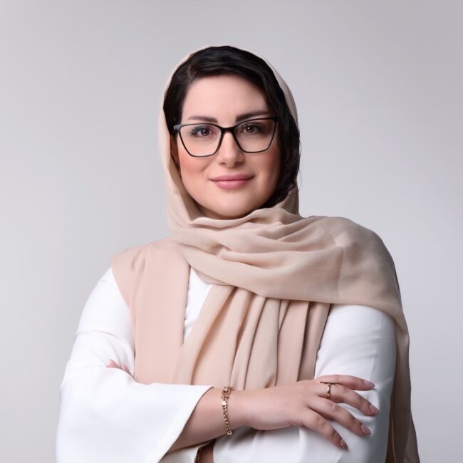 اعظم اکبری - daroon